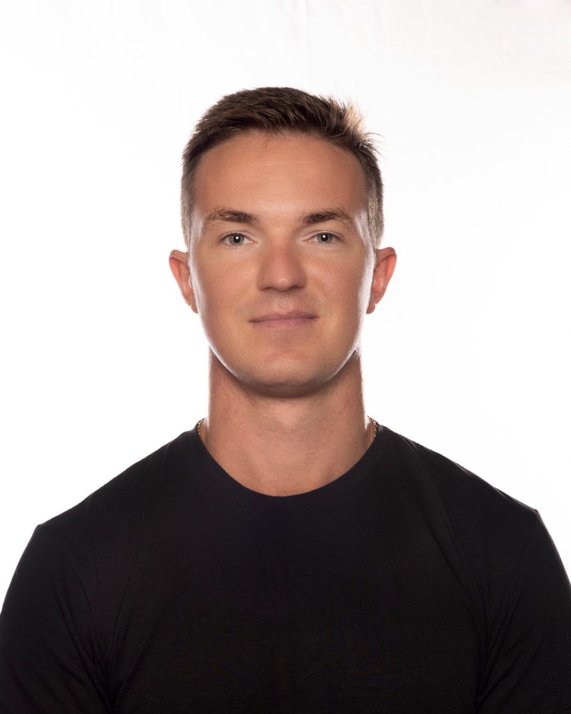 Cast and Crew | Find Your Hero | The Official Site of Disney On Ice