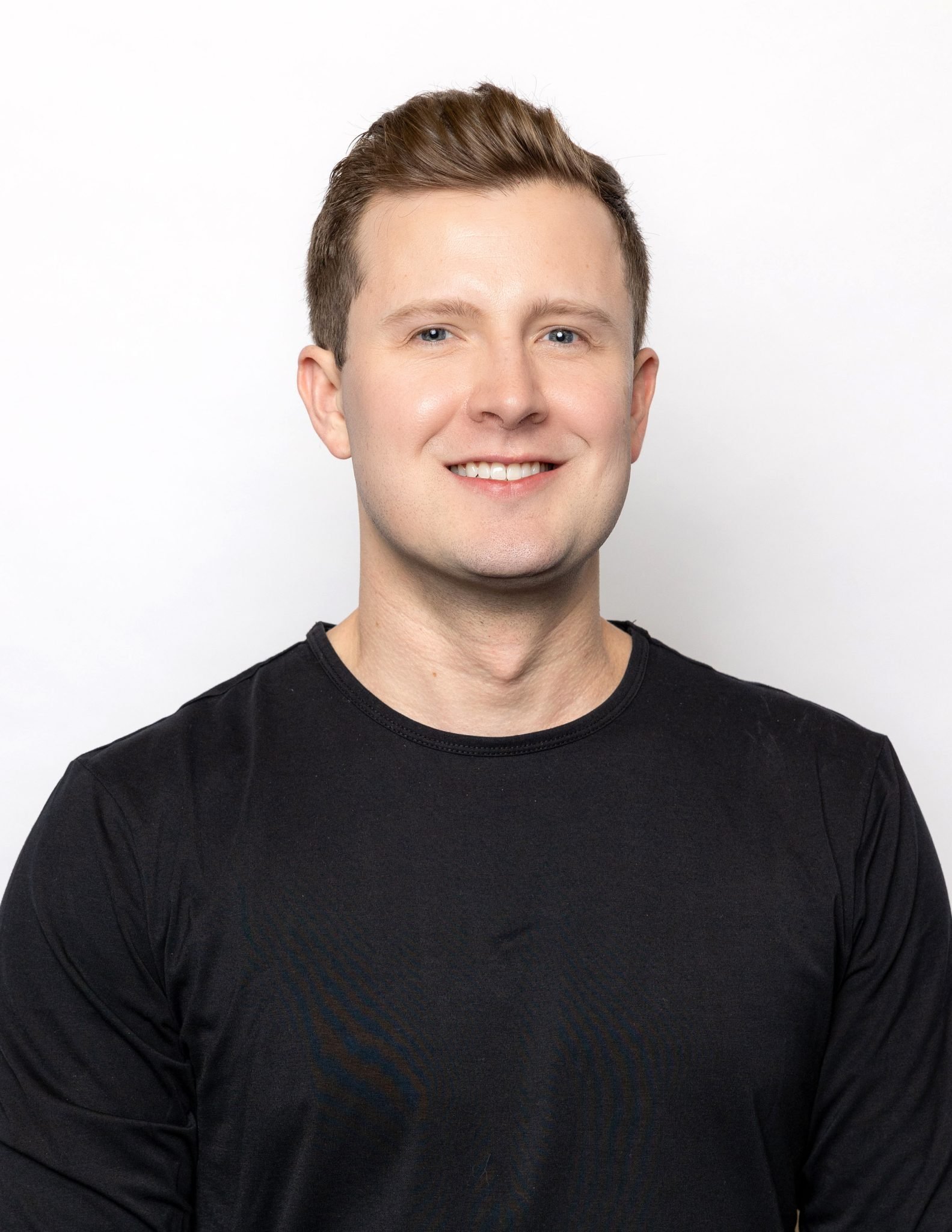 Cast and Crew | Magic In The Stars | The Official Site of Disney On Ice