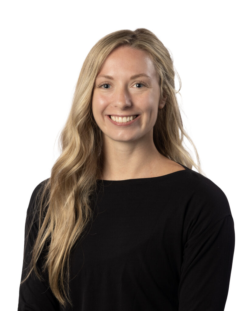 Cast and Crew | Into The Magic | The Official Site of Disney On Ice