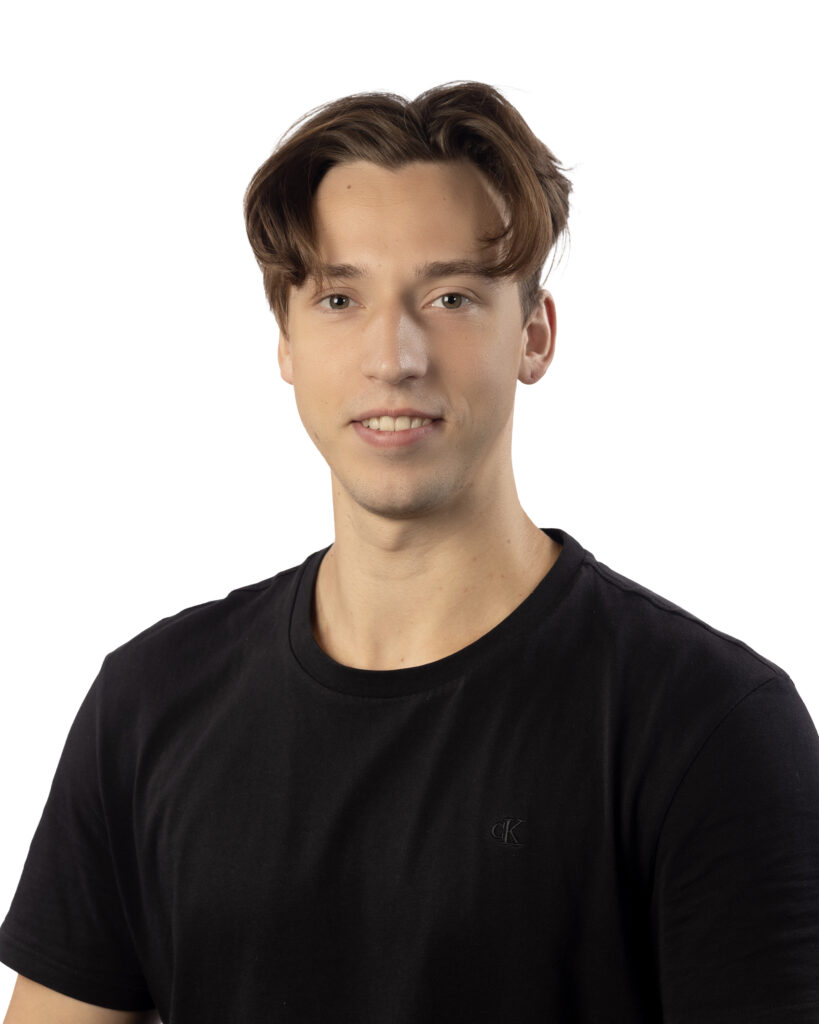 Cast and Crew | Into The Magic | The Official Site of Disney On Ice