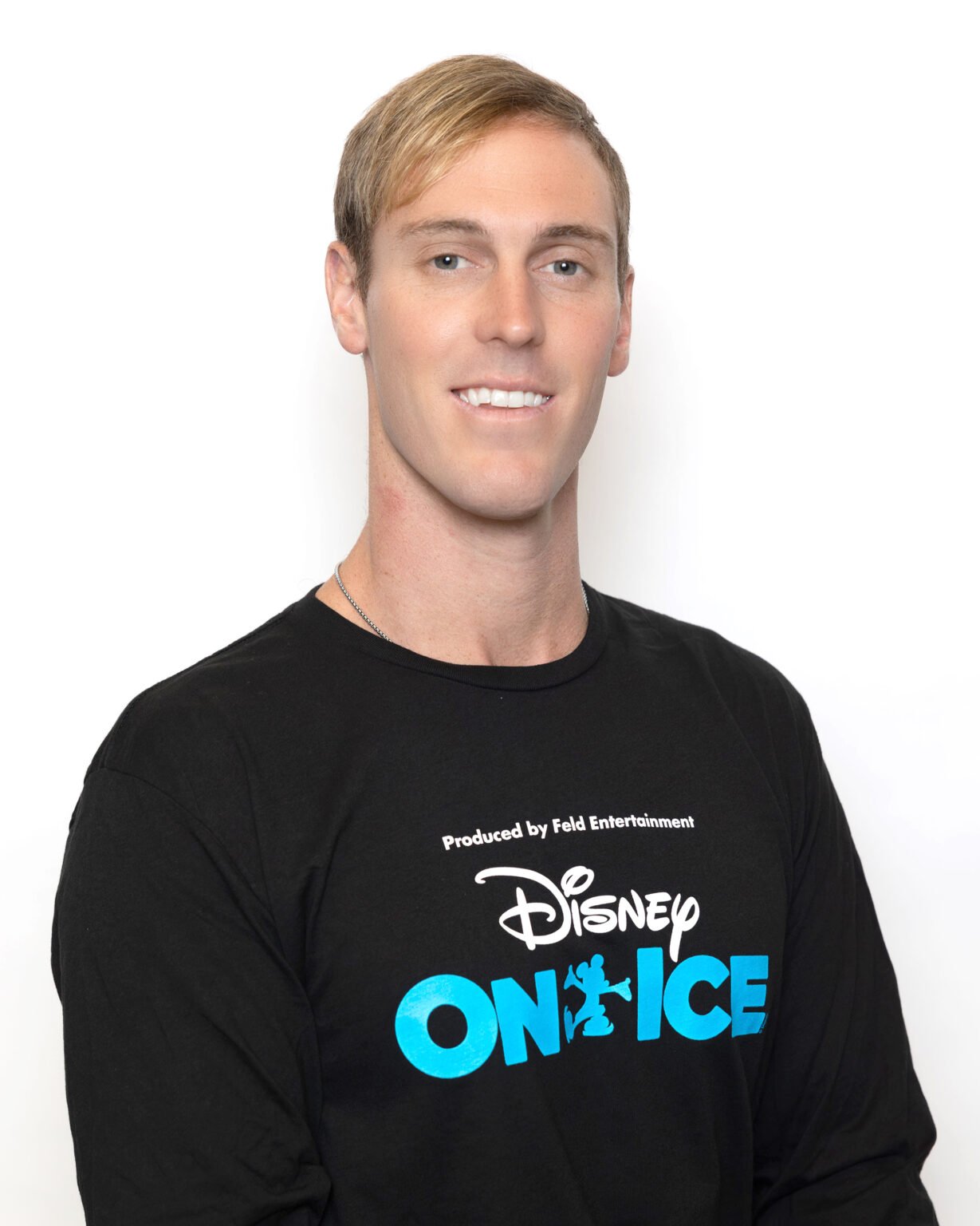 Cast and Crew | Frozen & Encanto | The Official Site of Disney On Ice