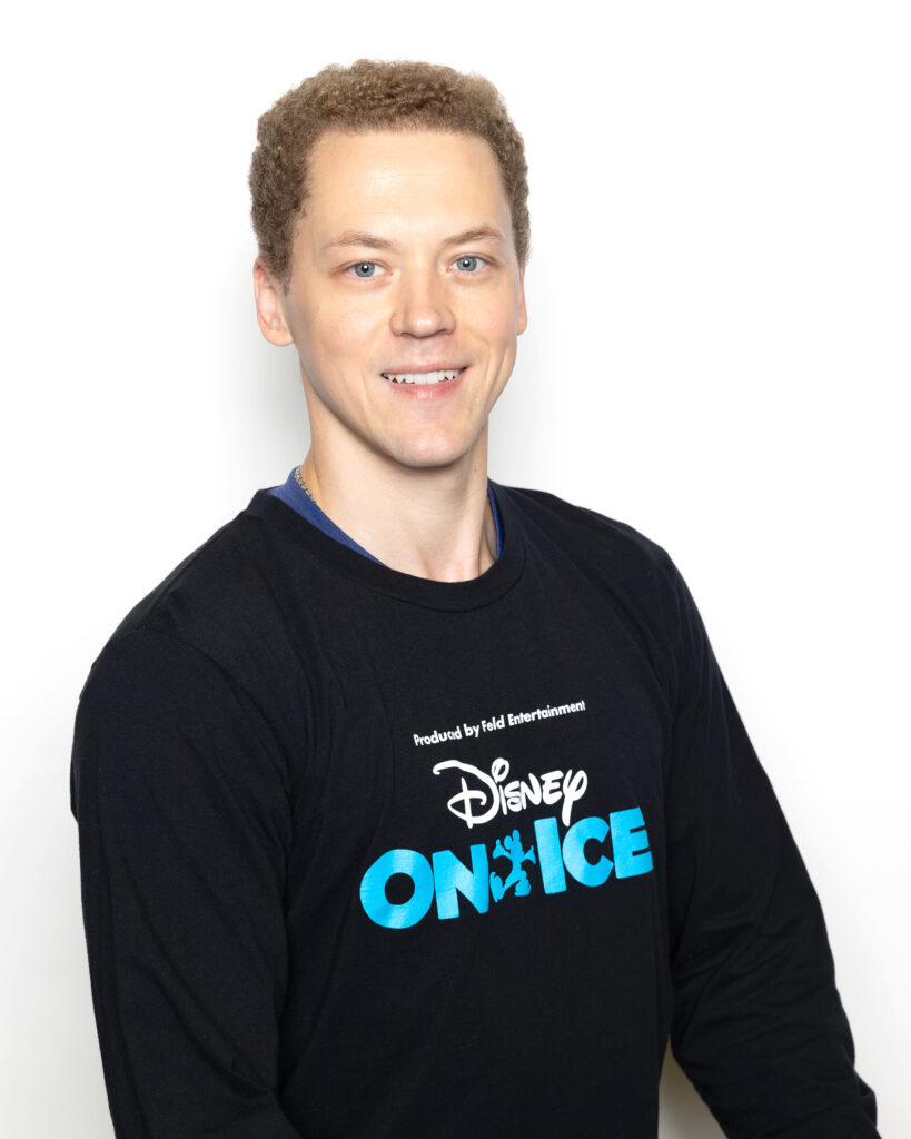 Cast and Crew | Into The Magic | The Official Site of Disney On Ice