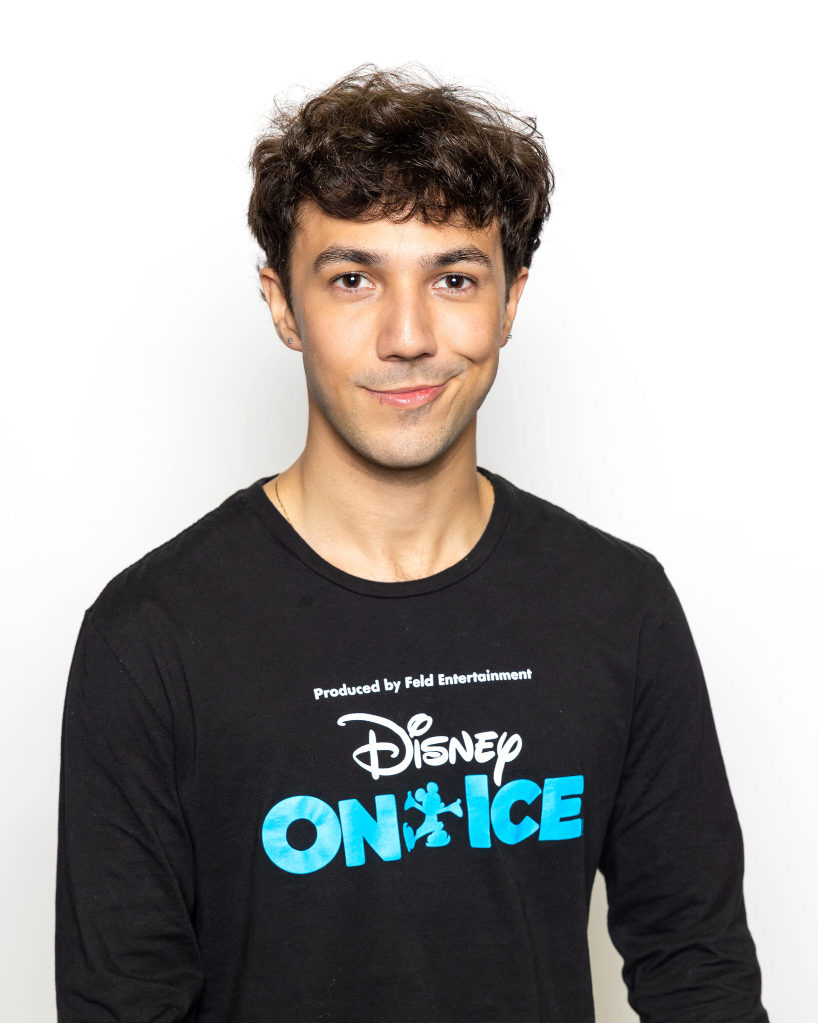 Cast and Crew | Frozen & Encanto | The Official Site of Disney On Ice